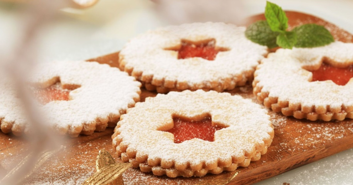 Elhagyhatatlan ünnepi aprósüti: Lekváros linzerkarika 30 perc alatt ...